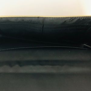 Guess | Bags | Guess Womens Envelope Wallet | Poshmark